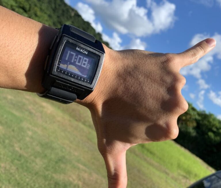 【NIXON The Base Tide Pro 腕時計】サーフ用腕時計レビュー（世界各地のTide情報がわかる）